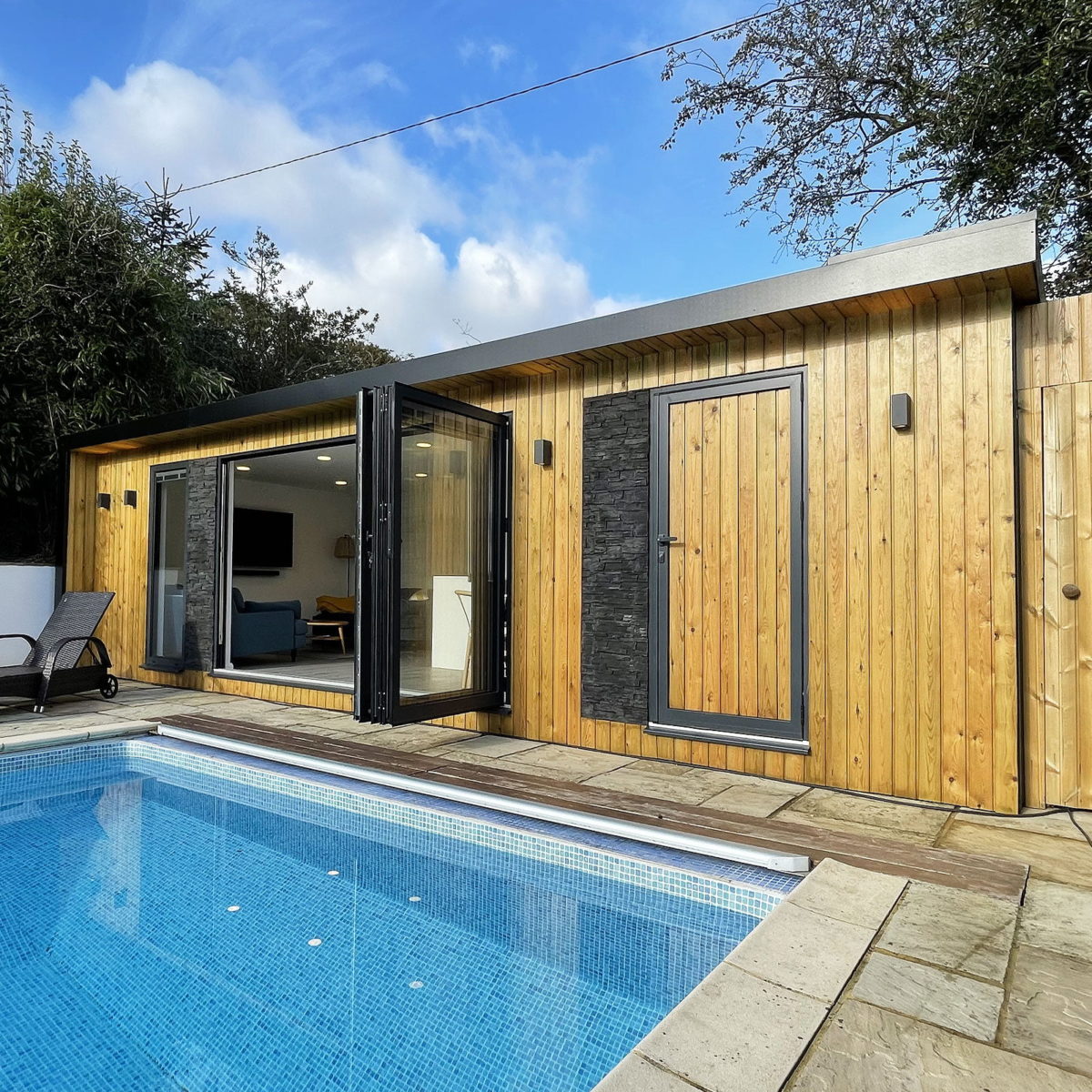 A Stunning Pool House In The Garden - Custom Bar And More